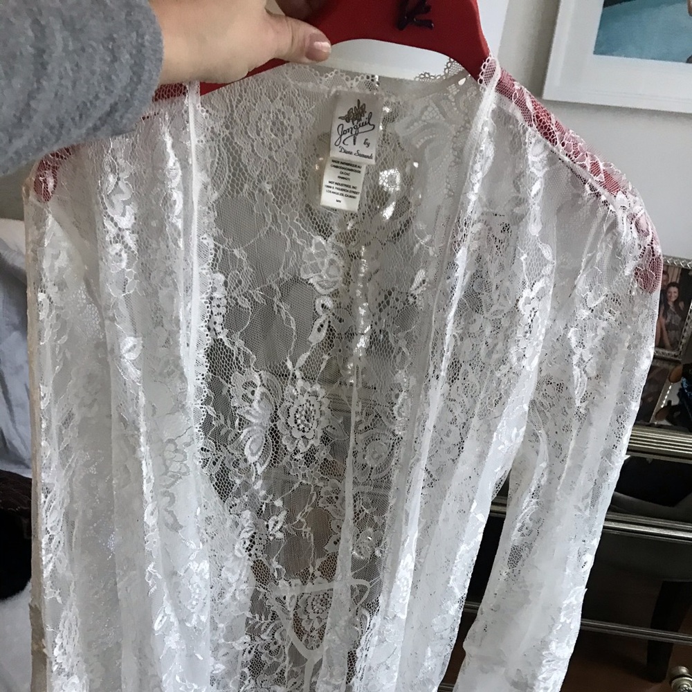 White Lace Robe - Gem